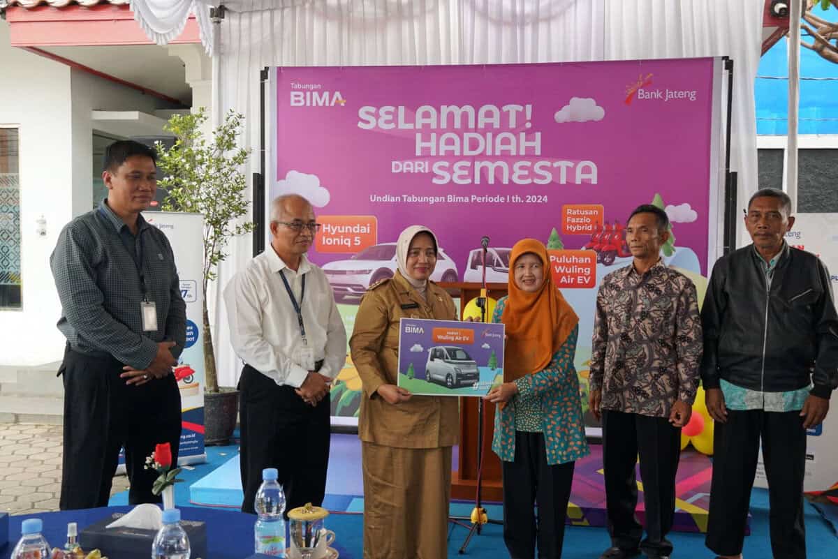Sri Suparti Raih Hadiah Utama dari Bank Jateng Capem Baledono | PELITA.CO
